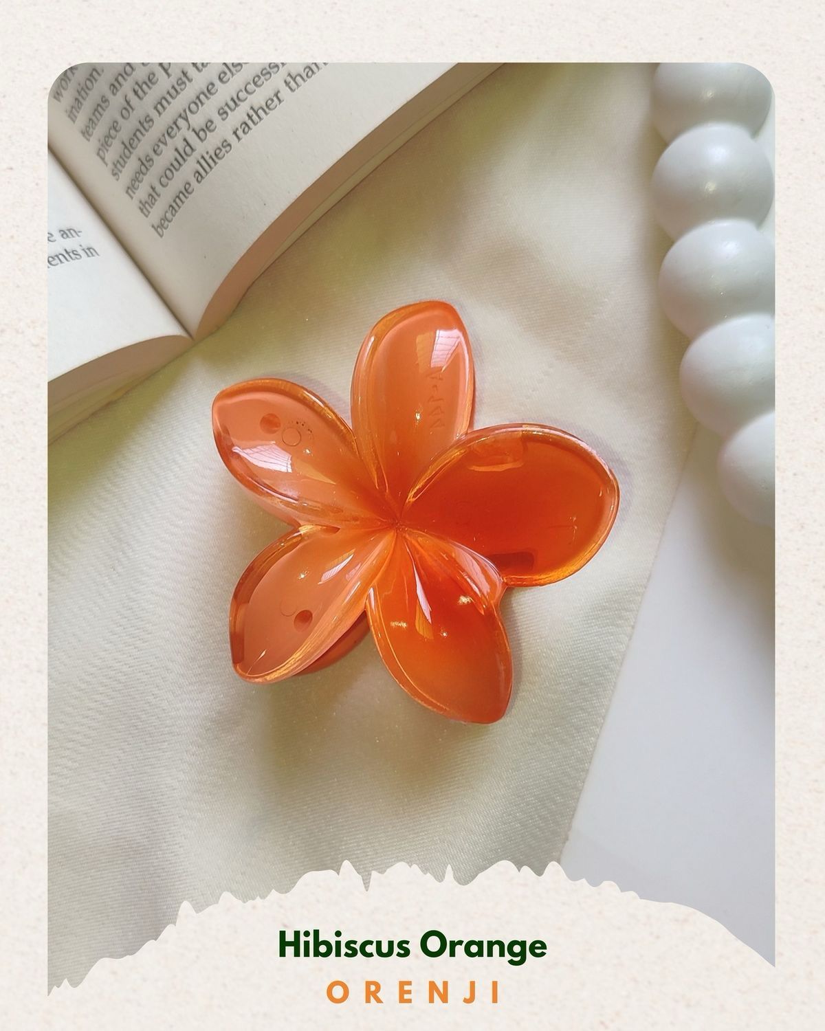 medium sized flower claw (orange) – Bold Petals