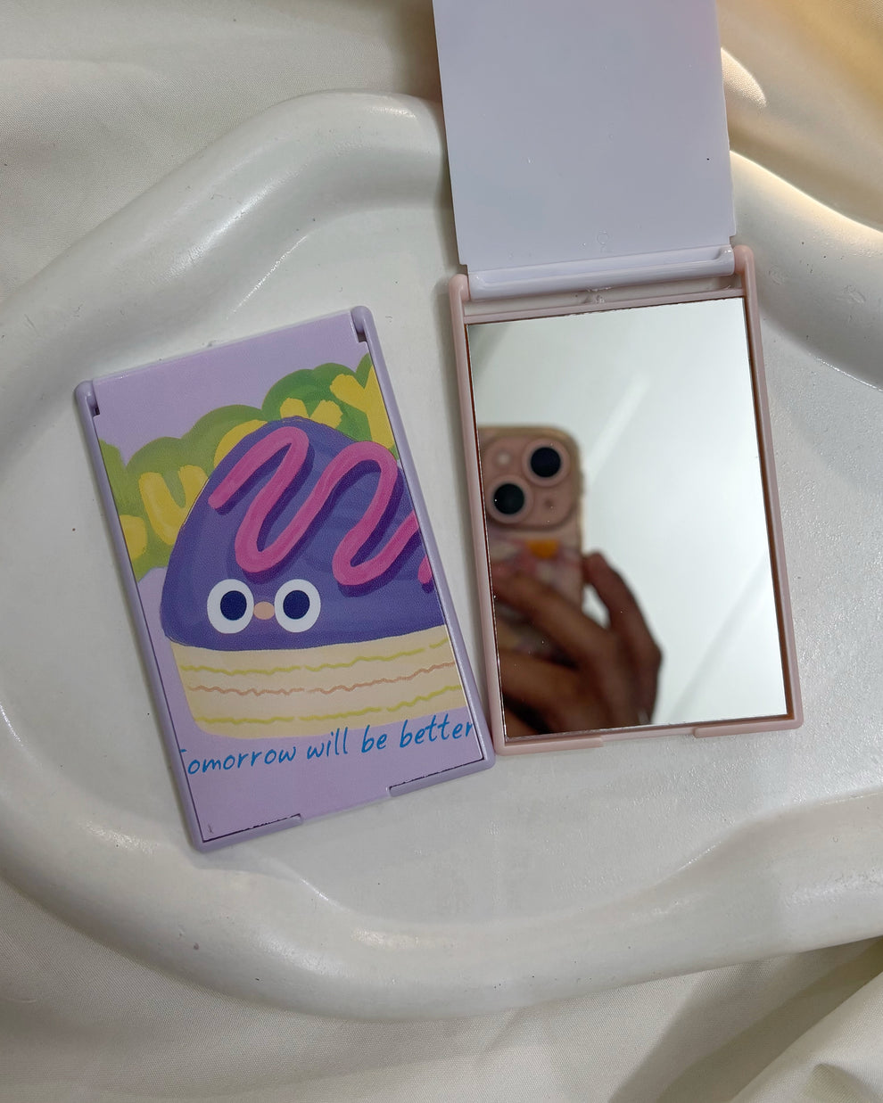 Cute pocket mirror – Bold Petals